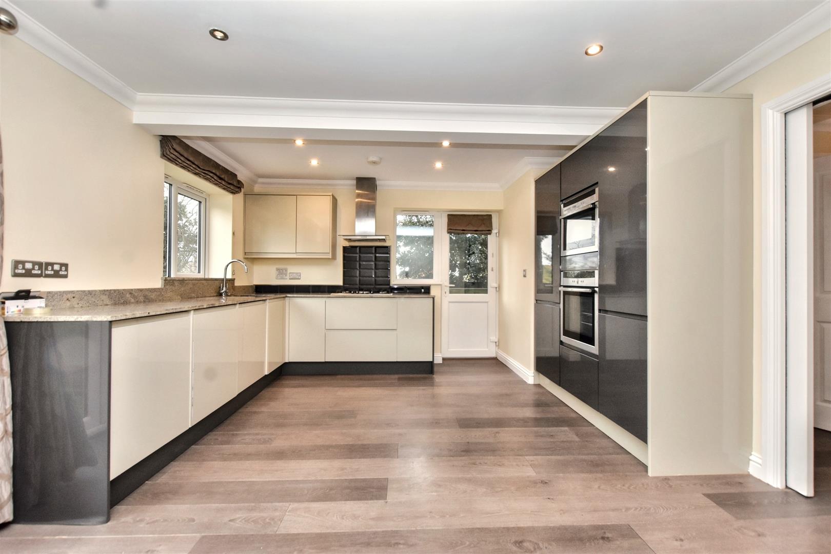 Property Details for Rangemore Close, Eastbourne - Town Property Estate ...